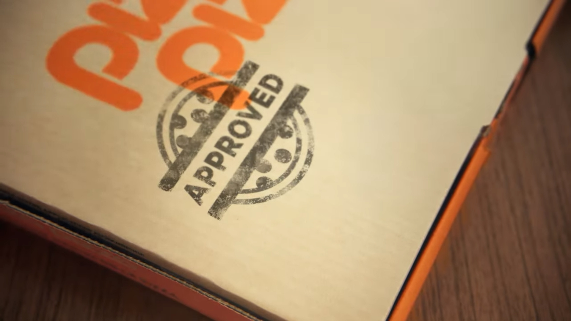 Pizza Pizza parodies bank ads » Strategy