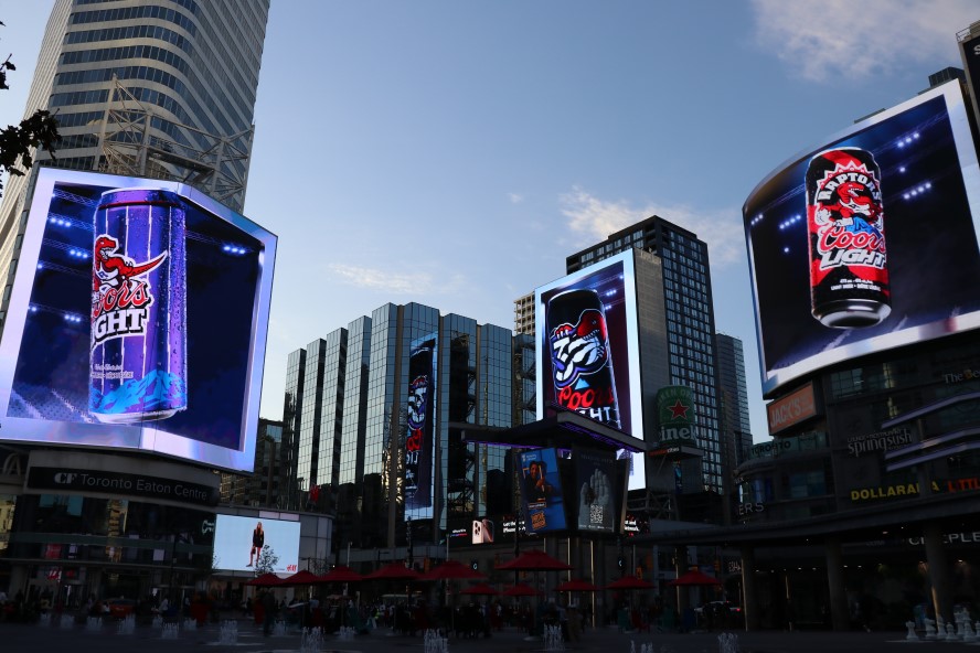 How Coors Light is toasting a Raptors partnership milestone » Strategy